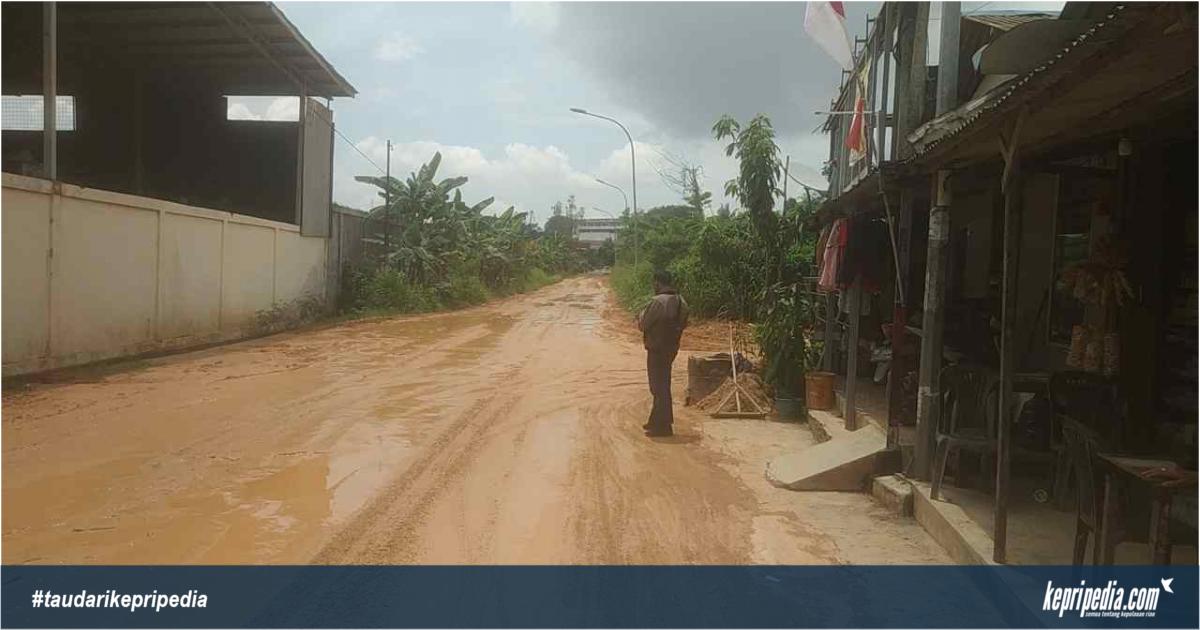 Hujan Deras di Batam, Kawasan Gudang di Jalan Kuda Laut Digenangi Lumpur