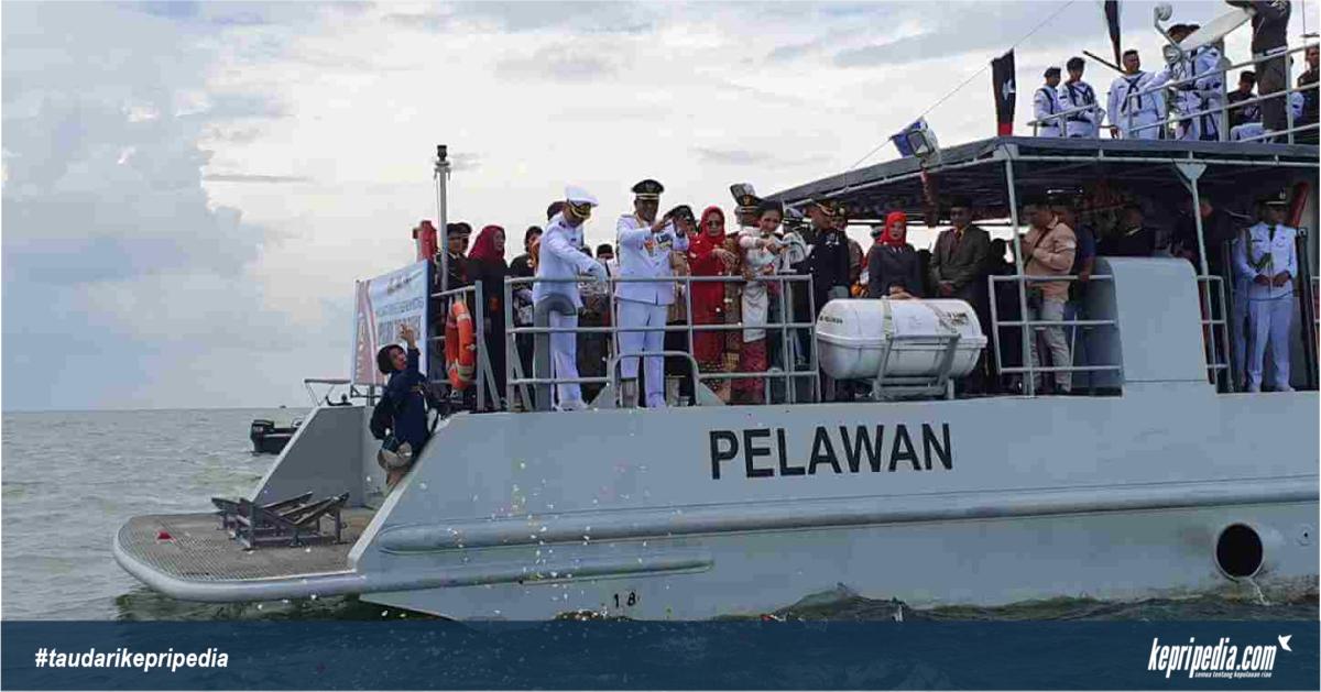 Upacara Tabur Bunga Peringatan HUT ke-79 RI di Atas KAL Pelawan Lanal TBK